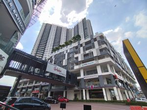 [Non Bumi | Balcony] Sentul Village Serviced Apartment @ Sentul for ...
