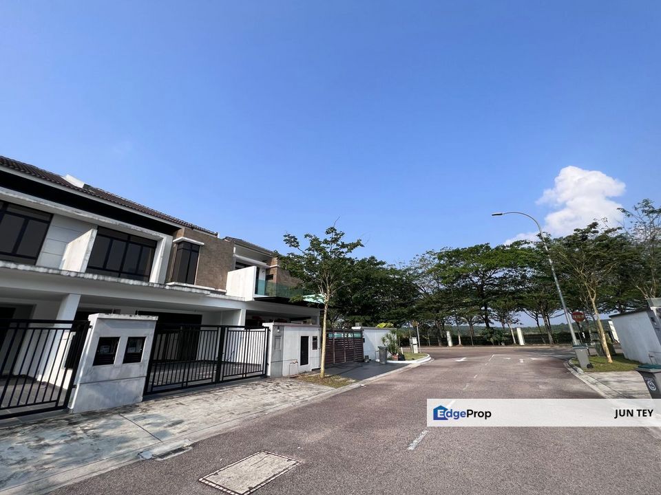 Austin Duta 1 Superlink Double Storey Terrace House For Sale!! for Sale ...