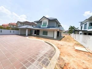 Bandar Putra Kulai Palm Villa Double Storey Link Bungalow Renovated for ...