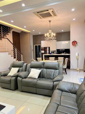 Adda Heights Yellow Horizon Double Storey Cluster House for Sale @RM1 ...