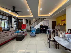 Rini Homes 5,Rare UNit,Corner Lot,Renovated Unit,Good Condition for ...