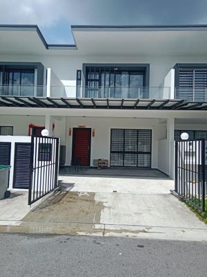 Straits View,Permas,Rare Unit,Good Condition,Near CIQ for Sale @RM910 ...