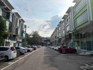 Danga Utama 3 Storey Endlot @ Sutera for Sale @RM2,200,000 By JIN CHONG ...