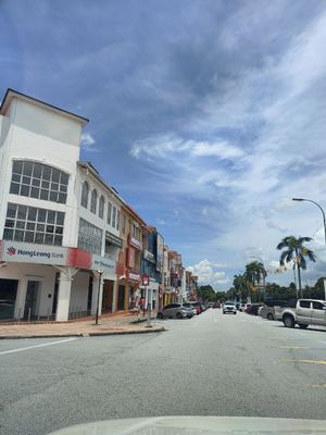 Facing main road , ground floor shop , same row with bank, tmpoint, 7 ...