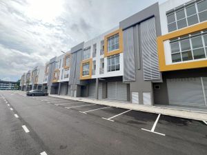 Taman Molek 3 Storey Shoplot For Rent for Rental @RM1,200 By ANDY CHAN ...