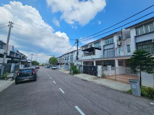 Acacia Fully Renovated + kitchen and master bedroom extend for Sale ...