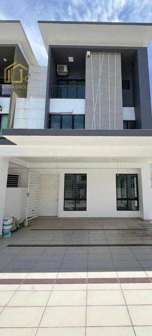 Setia Alam Setia Utama 1 Landed For Sale 3 Storey Semi D Baisc Unit Half Reno Below Market Price ...