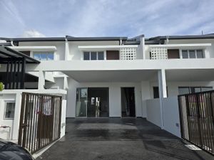 Emilia Lakeside 2, Nilai Impian | Double Storey Terrace House ...
