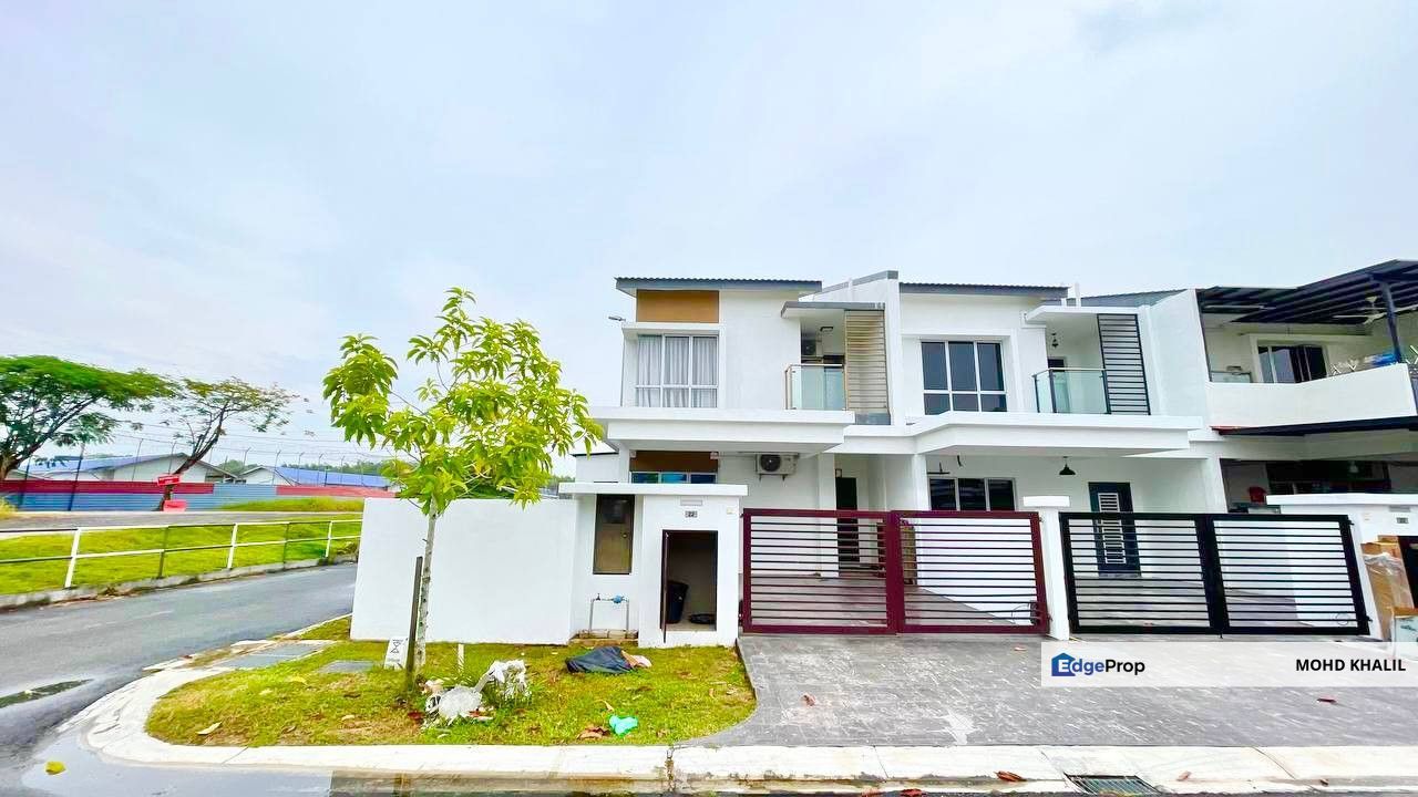 Taman Ruby Dengkil | Double Storey Terrace | CORNER LOT + FULLY ...