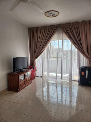 Paradesa Rustica Condo Sri Damansara Partially Furnished Unit For Rent ...