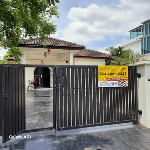 Spacious Single-Storey Semi-D for Sale in Desa Subang Permai for Sale ...