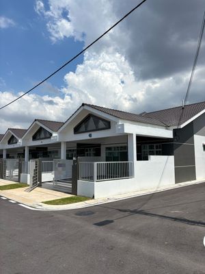 Piccolo IOI, Kulai @ End Lot Single Storey Terrace For Sale for Sale ...