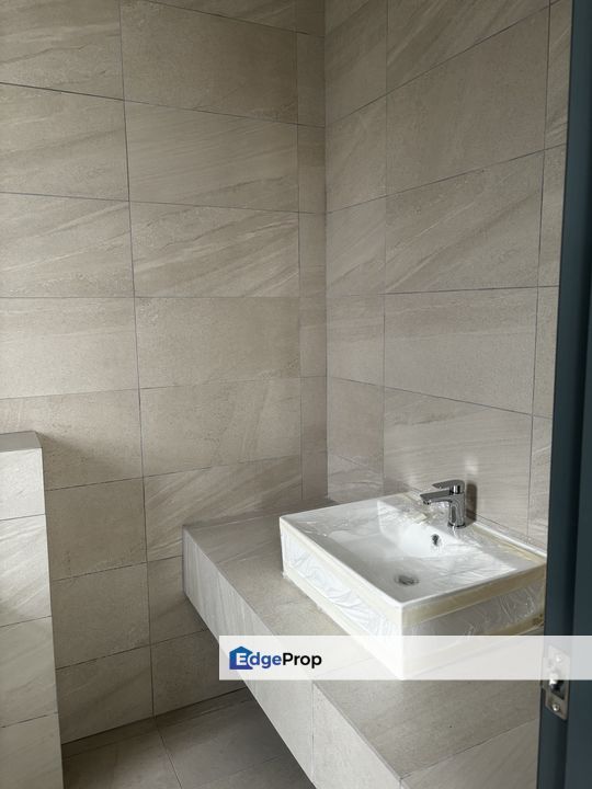 Robin Rimbayu @ Kota KEMUNING new unit for sales below market value ...