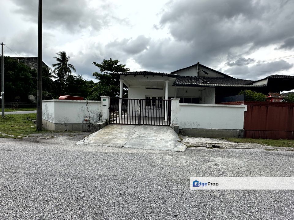 Ipoh Bercham Taman Seri Dermawan Perak, Single Storey Terrace House ...