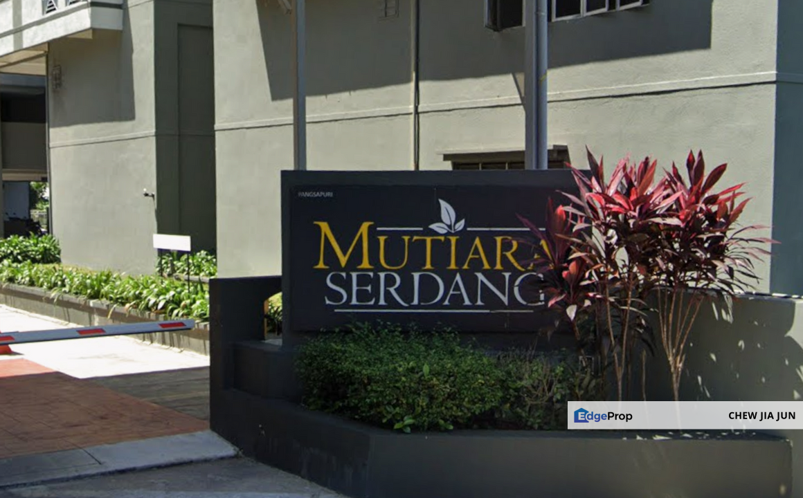 Walking distance to MRT Pangsapuri Mutiara Serdang, Seri Kembangan for ...