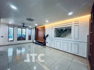 3 Storey House In Setia Utama, Setia Alam For Sale, Renovated With ID ...