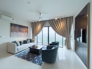 Brand New Luxury Low Density Condo Pavilion Embassy Service Suites ...