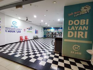 ground shop Pangea paragon, cyberjaya d'pulze, shaftsbury square for ...