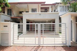 Walk To LRT Station and All Amenities Gated Guarded Fully Furnished for ...