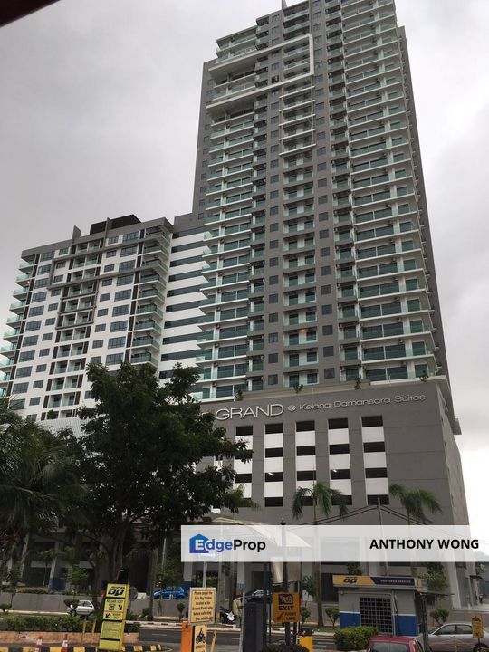 Petaling Jaya, The Grand SOFO Kelana Damansara Suite For Rent - Fully ...