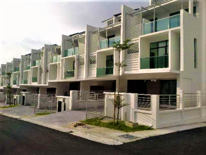 Kinrara Residences, 3-storey Superlink House, 22x75sqft, Build ...