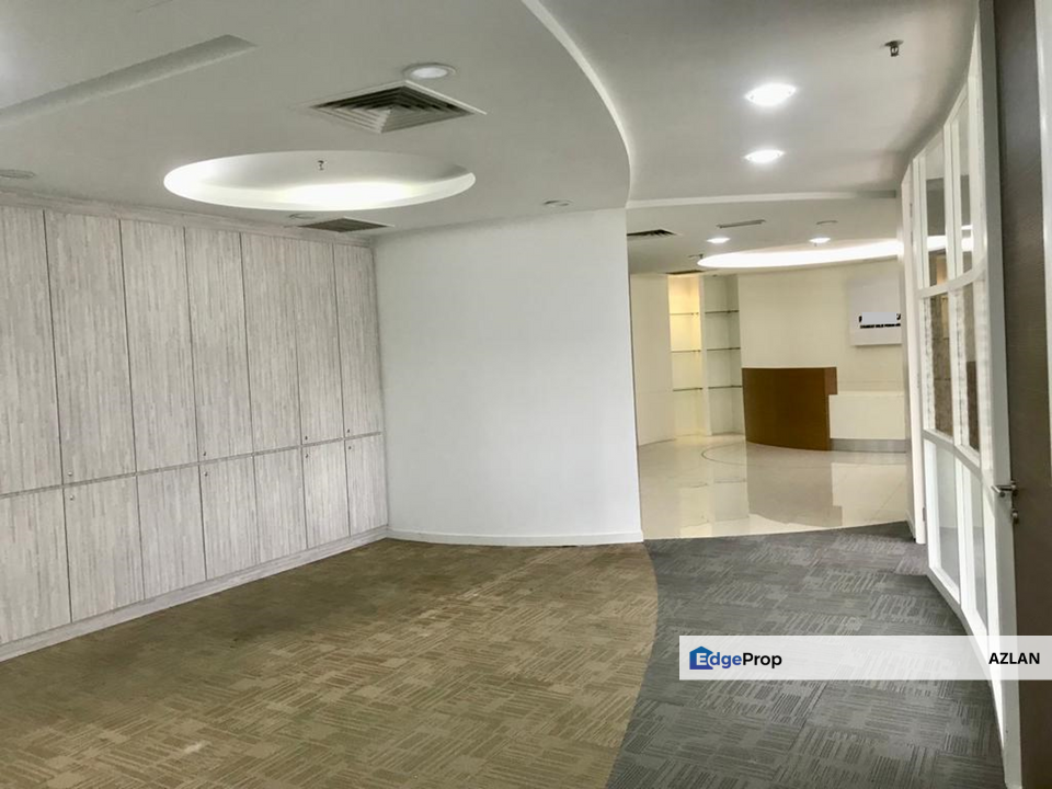 Partly furnished Office: KLCC. Spacious & nicely interior design office ...
