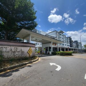 Corner Unit Level 2 Tiara Parkhomes Condominium Kajang for Sale @RM480 ...