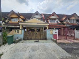 Fully Renovated Double Storey Taman Subang Permai USJ 1 Subang Jaya for ...