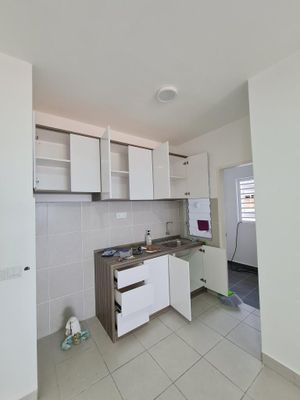 Partial Furnish at Eco Majestic for Rental @RM1,000 By KELVIN HO ...