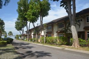 Heavily Furnished - Perdana Lakeview East for Sale @RM930,000 By MOHD ...