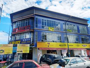 1st floor Corner Lot Office for Rent @ Ampang Spectrum Mall for Rental ...
