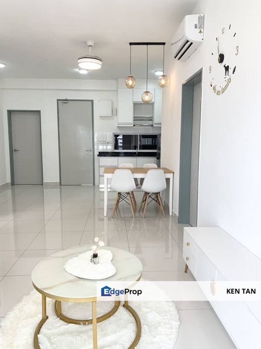 Pinnacle Residence Sri Petaling Corner unit Partly Furnished for Let ...