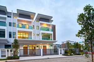 PUCHONG LIMITED NEW LANDED 3 STY Cyberjaya Landed Property, Cyberjaya ...