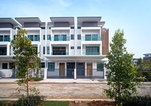 LIMITED PUCHONG NEW LANDED 3 STY Cyberjaya Landed Property, Cyberjaya ...