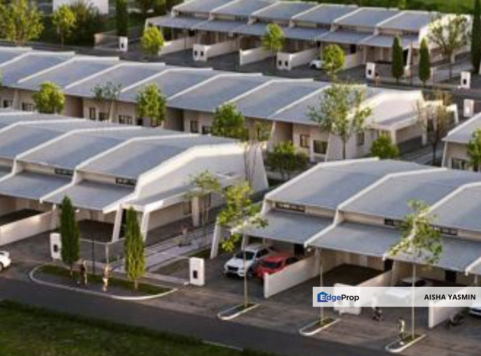 Corner Single Storey Super Long Car Park at Jalan Matang for Sale for ...