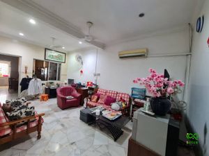Freehold Renovated 1.5 Storey Section 17 for Sale @RM900,000 By LUCAS ...