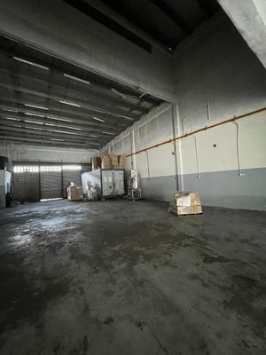 2 Adjoining Super 1.5 Storey Link Factory @ Puchong for Rental @RM18 ...