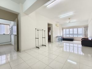 (FULLY FURNISHED CORNER LOT) THE RESIDENCE 1 @ TIARA EAST for Sale ...