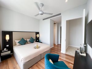 Pavilion Ceylon Hill - Stunning City Views, Luxury meets convenience ...