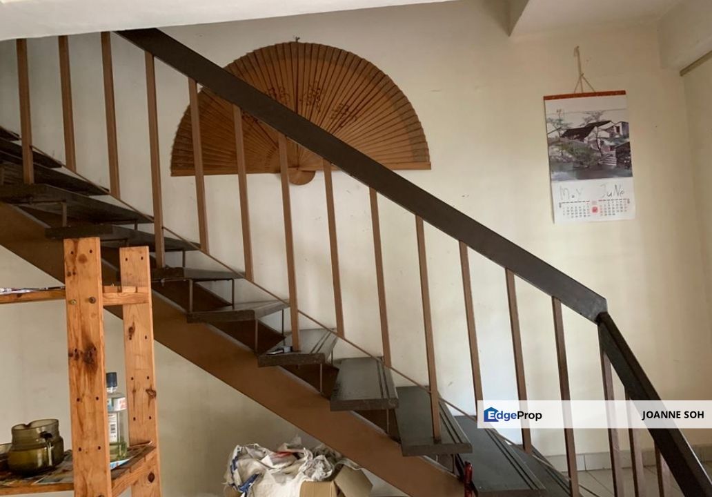 Puchong taman bukit kinrara Endlot 2storey House at bukit puchong fire ...