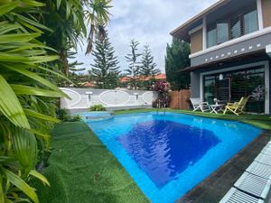 Freehold Semi-D Kota Kemuning, Behind Facing Kota Permai Golf Course ...